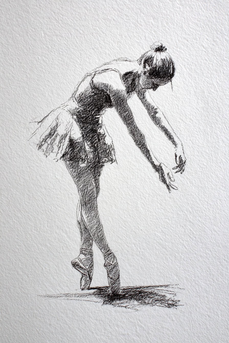 25 Life Drawing References for Elegant & Graceful Poses - Brighter Craft